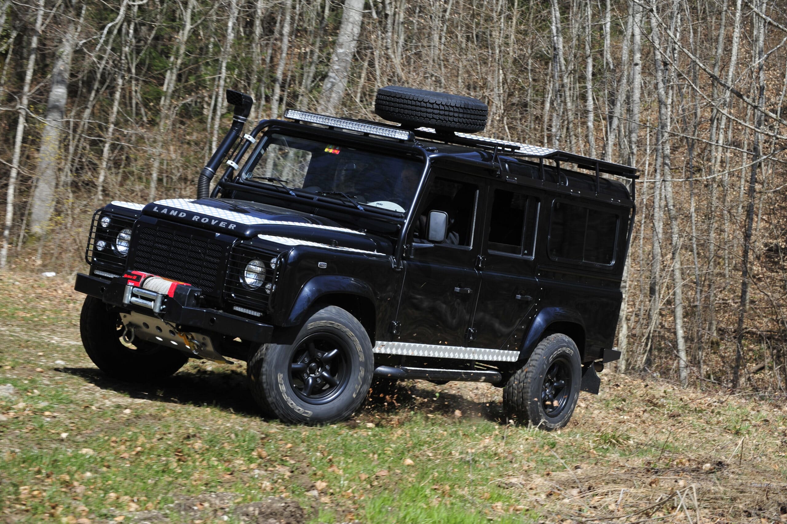 Land Defender 110 td4 ZZ Kustom - Generation 4x4 Magazine