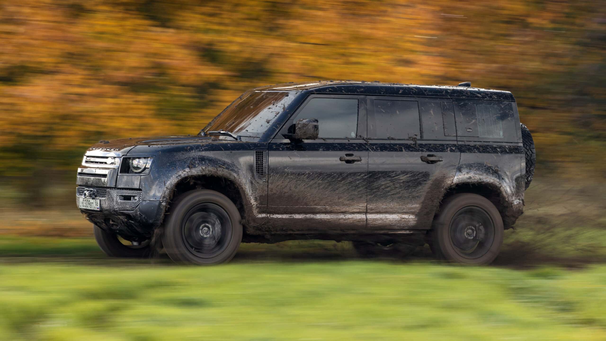 Defender 007 aux enchères